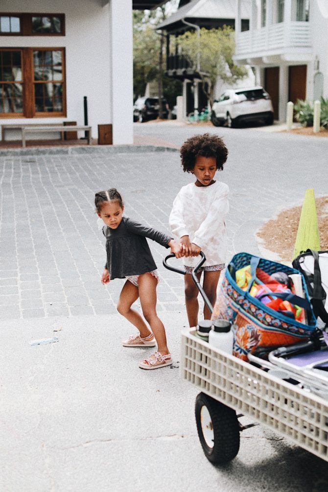 Spring Break in 30A with Kids | Gold and Graphite by Jill Atogwe